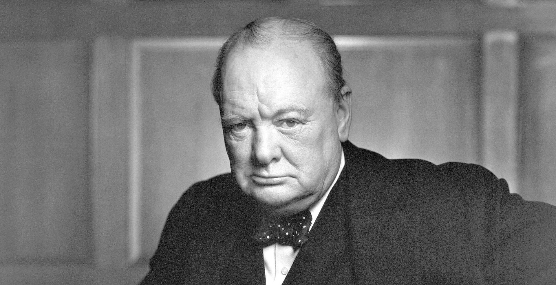 Winston Churchill portrait en noir et blanc de Yousuf Karsh - Tomy ...